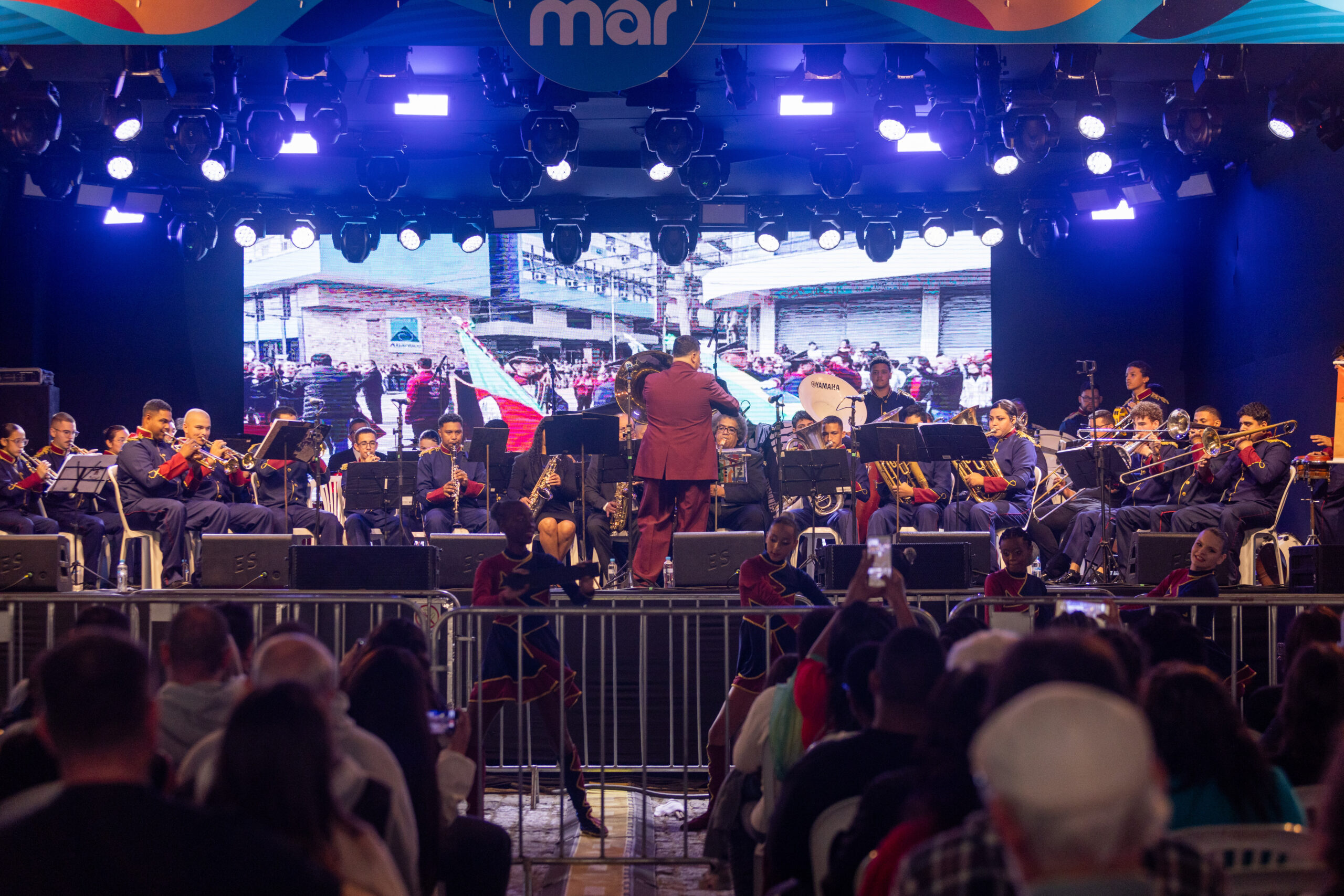 Banda Marcial Helena Small apresenta repertório de concerto no Festimar ...